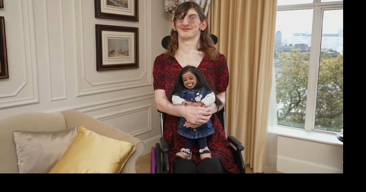 World's tallest woman meets shortest woman in the world | Wdrb-video ...