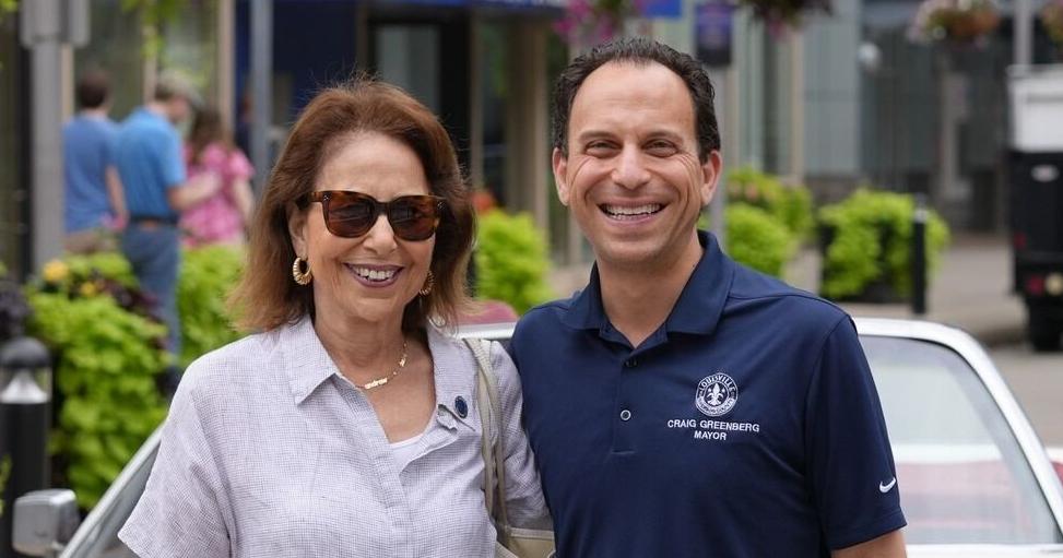 'An amazing person' | Louisville Mayor Craig Greenberg's mother, Ruth ...