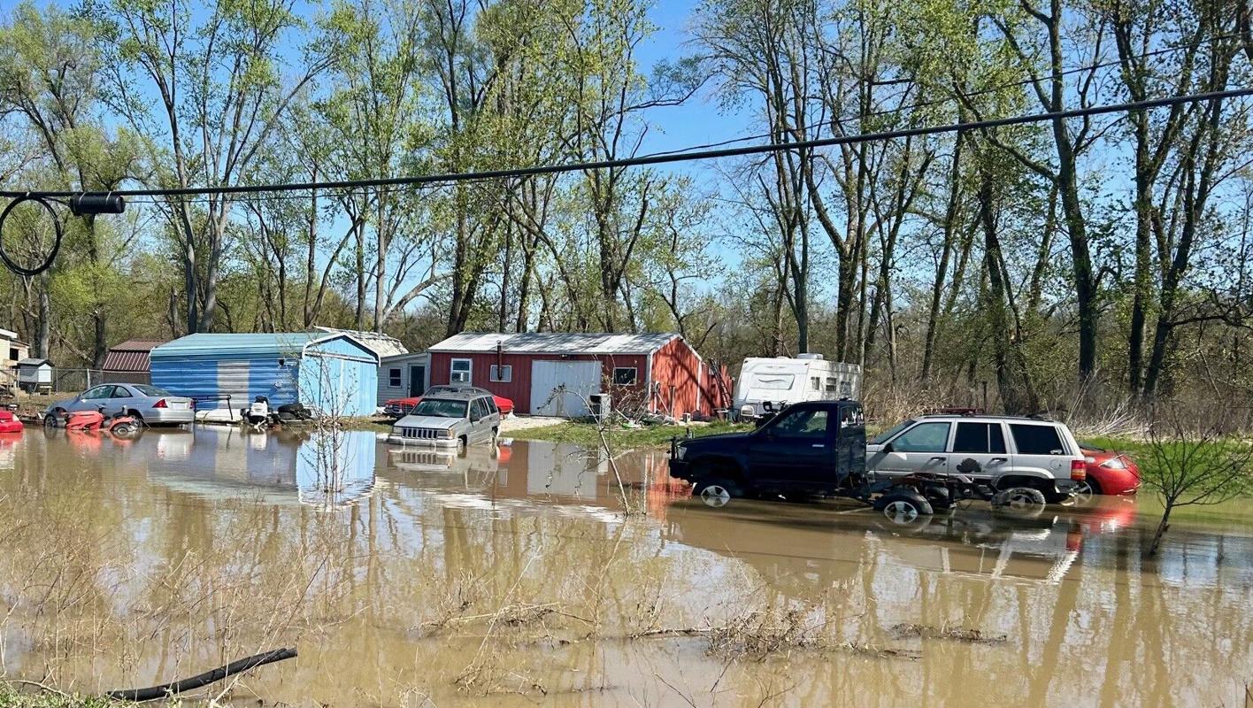 Airboats used for flood rescues in southern Indiana as water reaches ...