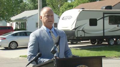 Jeffersonville mayor joins neighborhood in opposing transitional ...