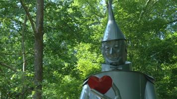 Bernheim Forest’s new 27-foot Tin Man sculpture encourages connection ...