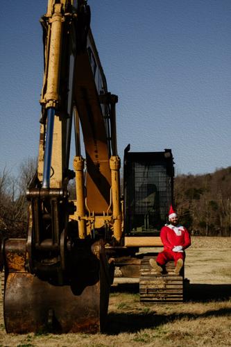 ELF ON THE FARM - AFFINITY FARM 12-22-2023 (7).jpg | | wdrb.com