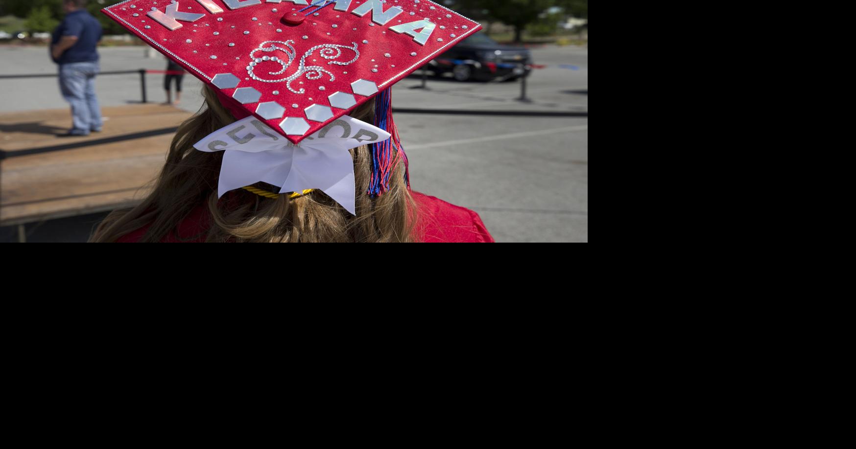 Don Seabrook | Seeing graduation 2020 | Living Images | wenatcheeworld.com