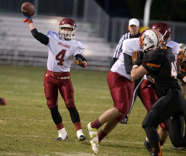 1A state football: Cashmere beats Okanogan, advances to semifinal ...