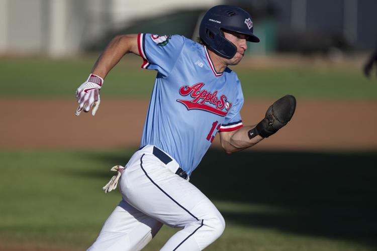 PHOTO GALLERY: Wenatchee AppleSox defeat Kelowna Falcons 7-5 | Sports ...