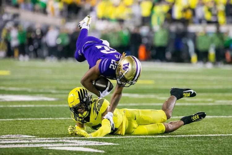 UW RB Cameron Davis basks in return to football after injury stole 2023 ...