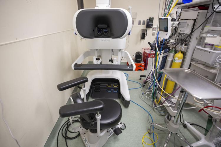 PHOTO GALLERY: Confluence Health Hospital's Intuitive da Vinci 5 ...
