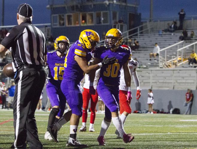 Photo Gallery: Wenatchee football defeats Ike 42-21 | | wenatcheeworld.com