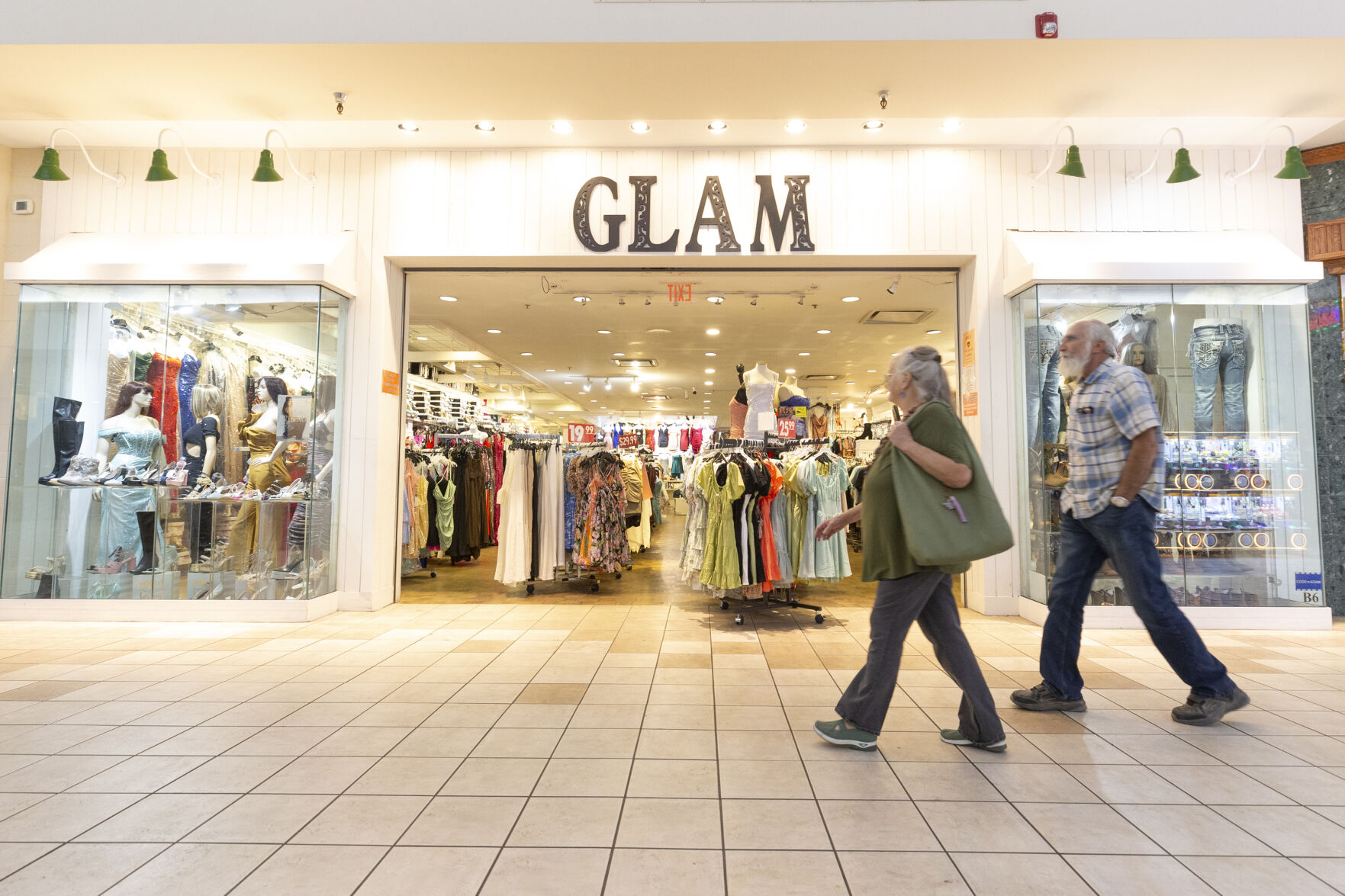 Minority- and women-owned shops help revitalize Wenatchee Valley Mall ...