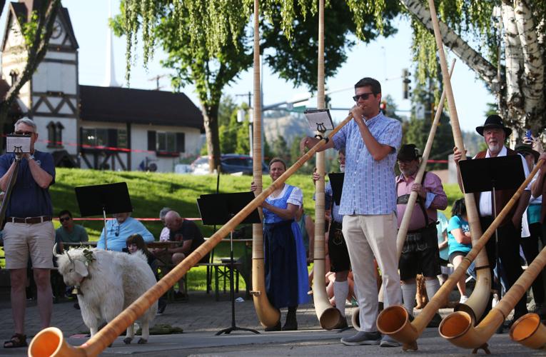 PHOTO GALLERY: Leavenworth International Alphorn Festival Concert ...
