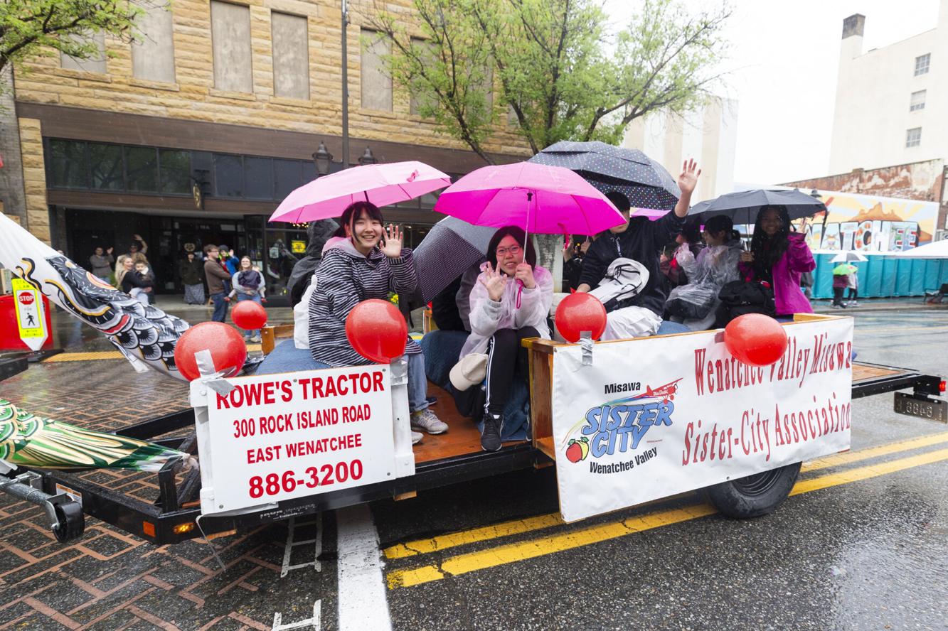Wenatchee to welcome sister city Misawa delegates | Briefs ...