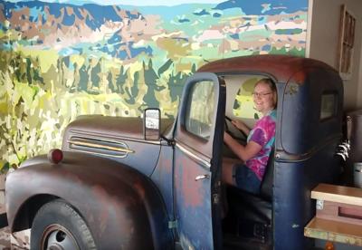 Ribbon cutting set on chamber digs, complete with mural | Local News ...