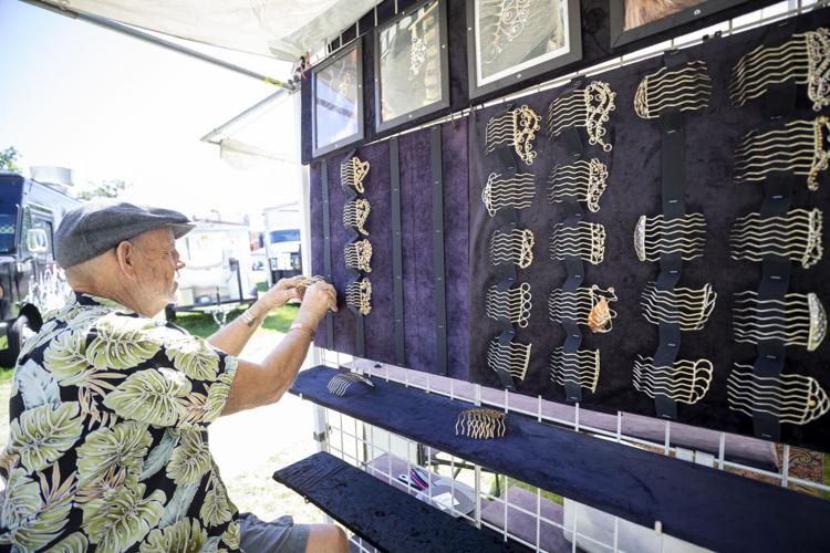 PHOTO GALLERY: Arts & Crafts Fair | News | wenatcheeworld.com