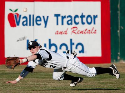 Knights baseball team embraces blue-collar mentality | Sports ...