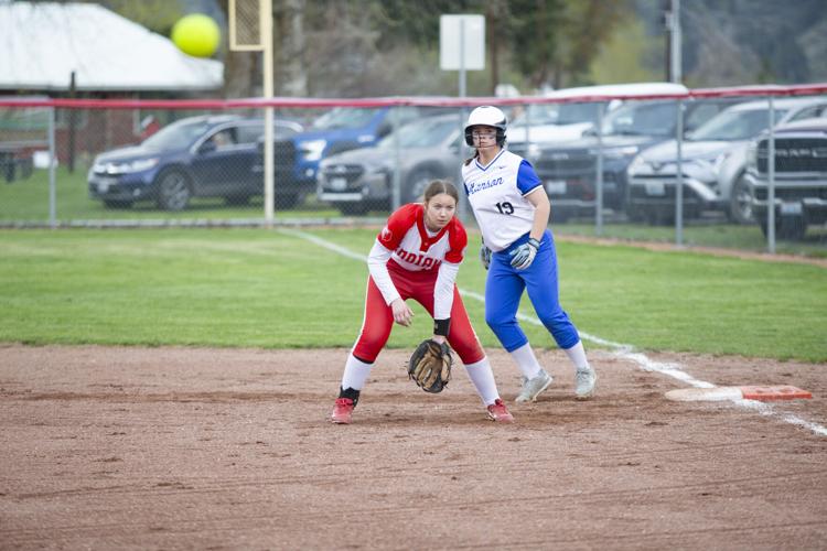 PHOTO GALLERY: Cascade Vs. Manson | News | wenatcheeworld.com