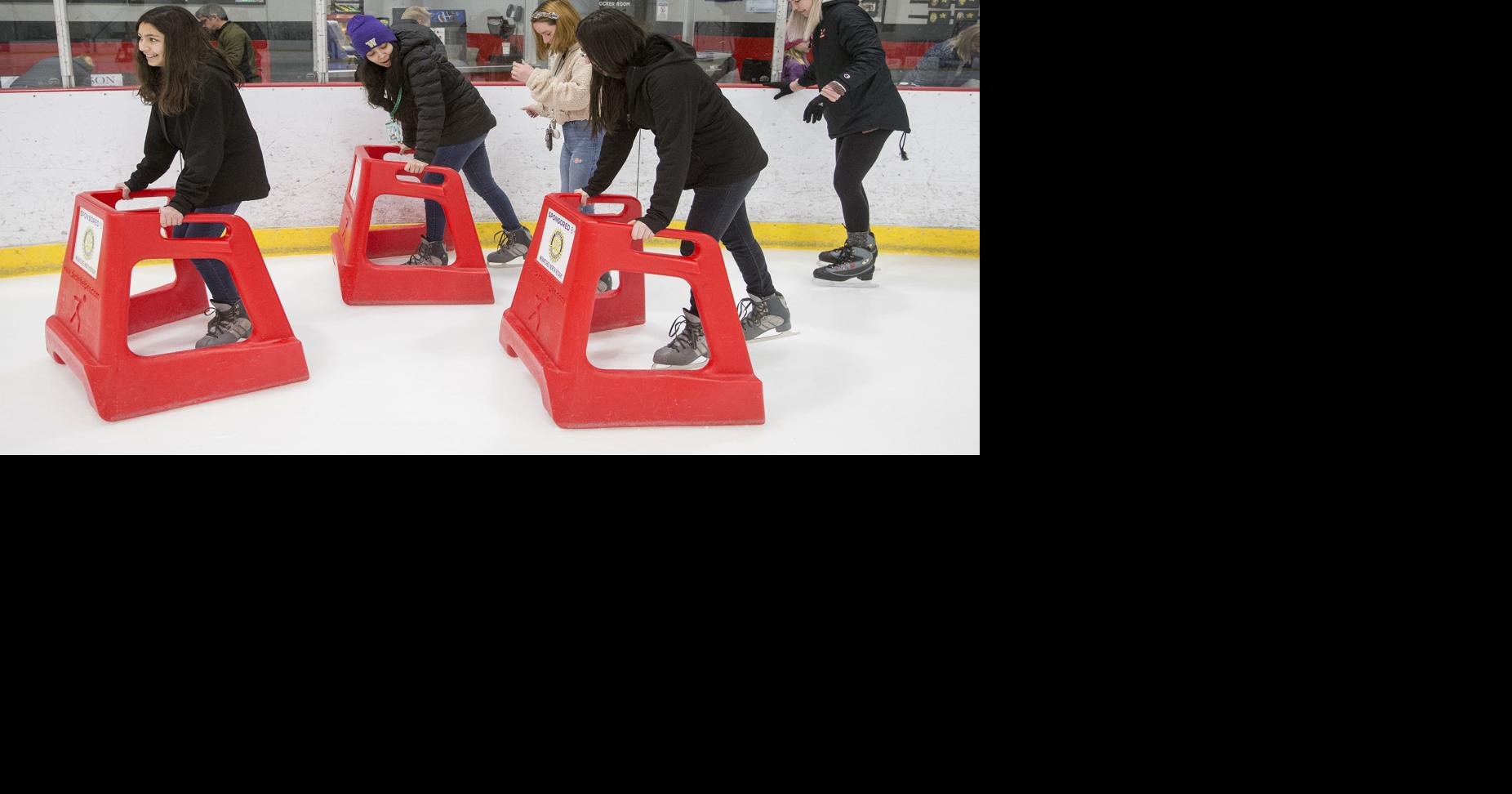 Photos: Busy time at the ice rink | Local News | wenatcheeworld.com