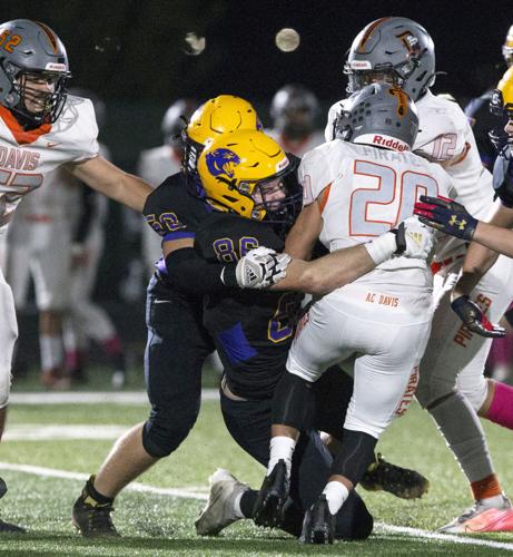 Photo gallery: Panthers football shuts out Davis | | wenatcheeworld.com