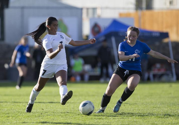 Photo gallery: WVC women's soccer loses to Blue Mountain 4-1 | | wenatcheeworld.com