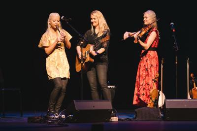 Icicle Creek performers are Celtic folk sensations and sisters | GO ...