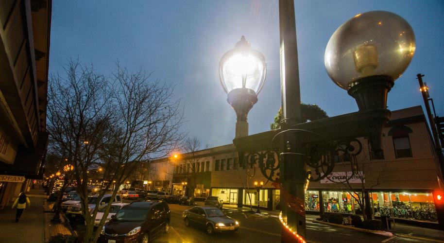 Wenatchee Downtown Association reaches for stars at appreciation dinner ...