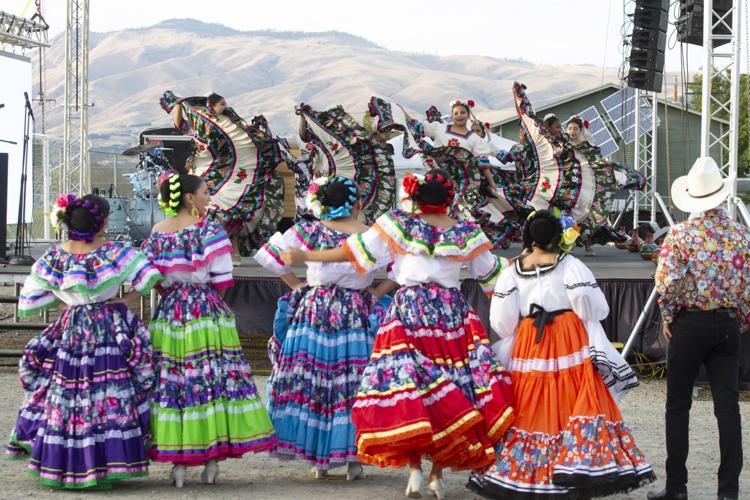 PHOTO GALLERY: Fiestas Mexicanas | News | wenatcheeworld.com