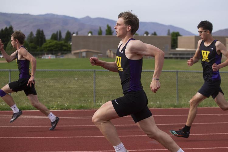 PHOTO GALLERY: Big Nine Conference meet No. 3 | Sports | wenatcheeworld.com
