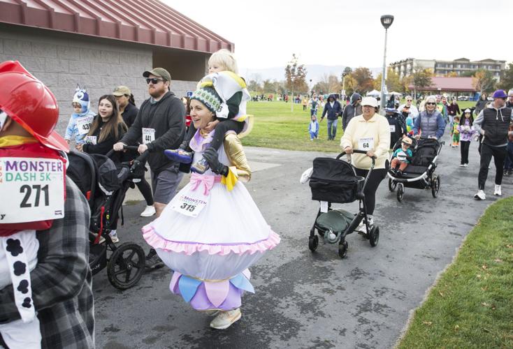 Photos: YMCA's Monster Dash Fun Run | | wenatcheeworld.com