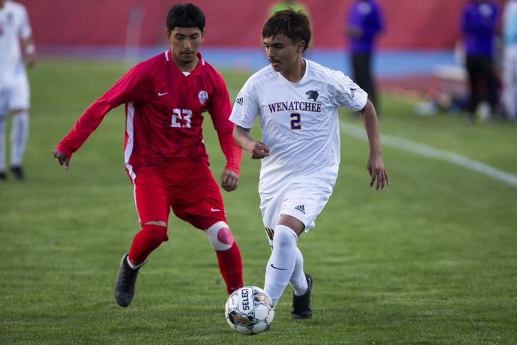 PHOTO GALLERY: Eastmont defeats Wenatchee (soccer) | Sports ...