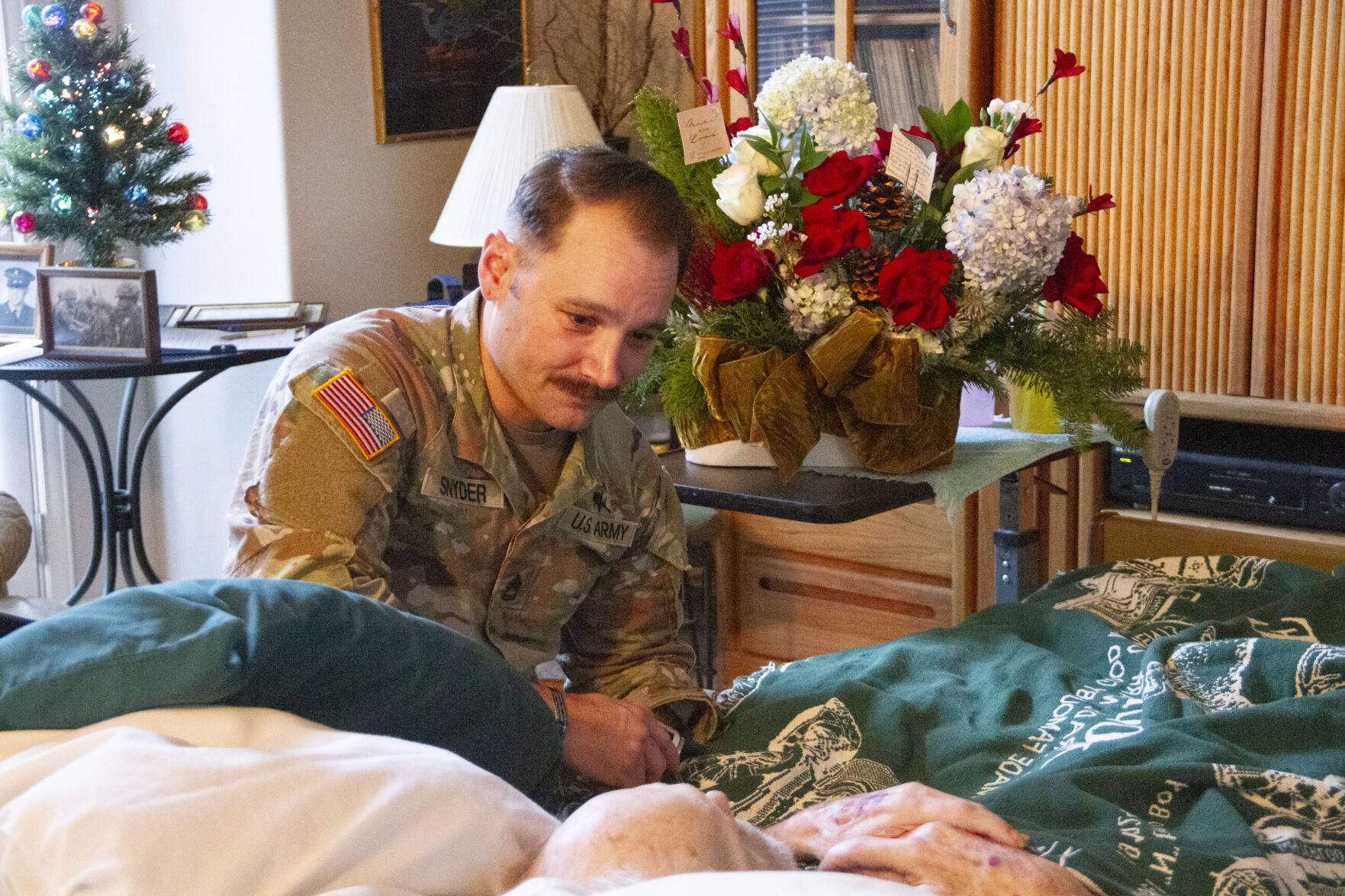 Bonds that never fade: Wenatchee Vietnam War veteran honored by fellow ...