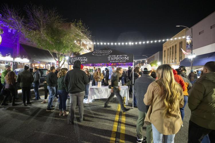 PHOTO GALLERY: Night Market on The Ave | | wenatcheeworld.com