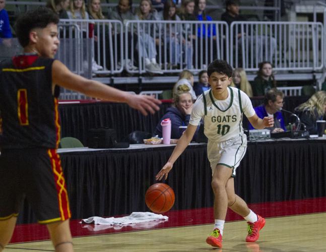 PHOTO GALLERY: Chelan vs. Lake Roosevelt (boys basketball ...
