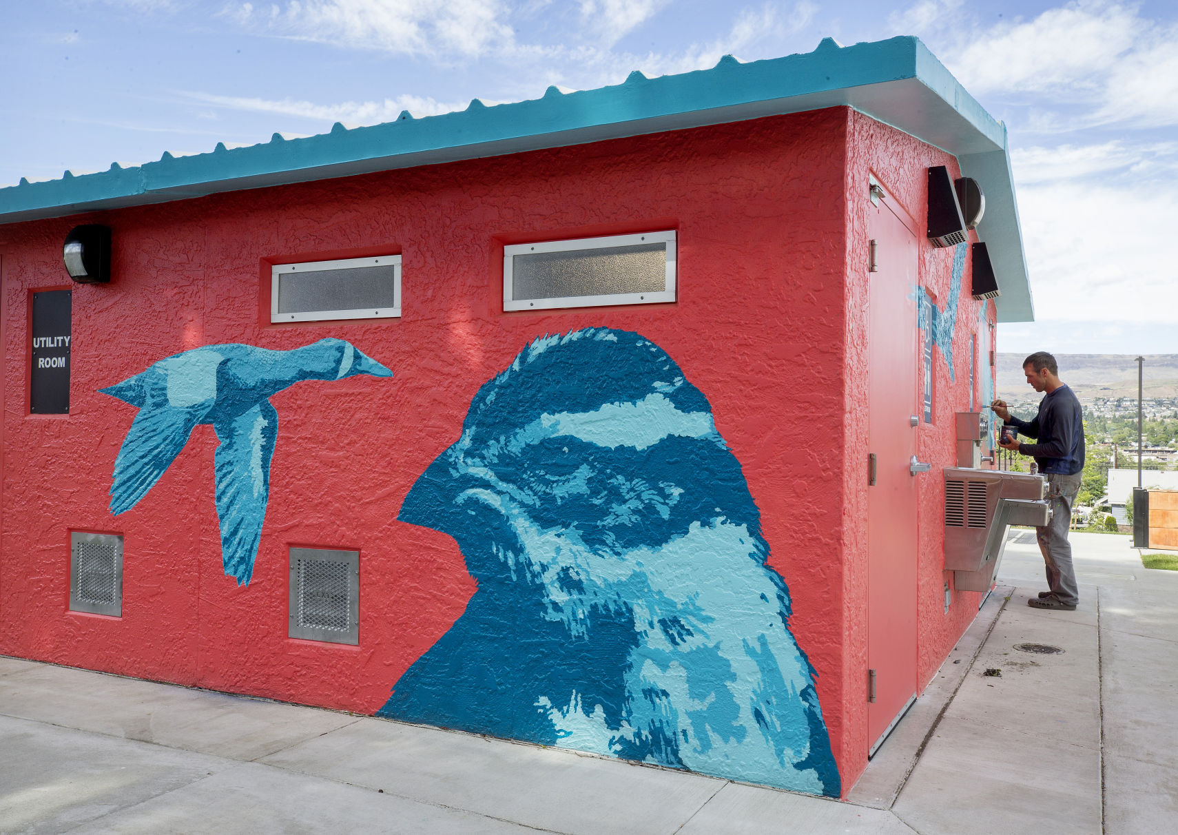 New mural comes to Kiwanis Methow Park | Local News | wenatcheeworld.com