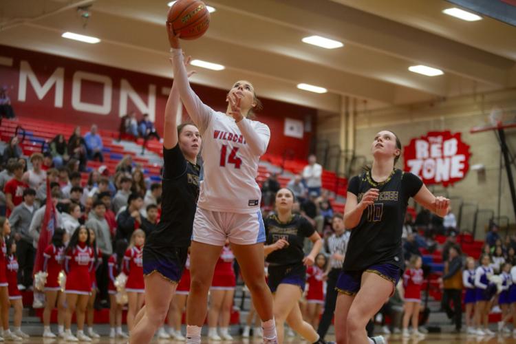 PHOTO GALLERY: Eastmont vs. Wenatchee (Girls) | Sports | wenatcheeworld.com
