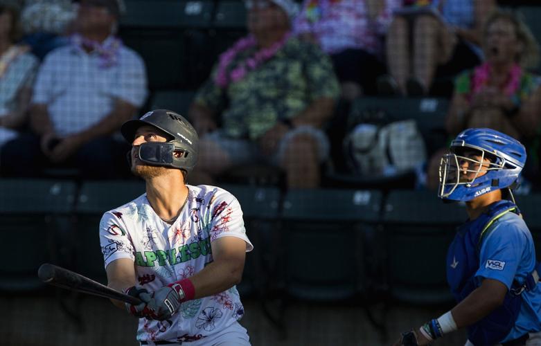 Photo gallery: AppleSox win 10-1, advance to postseason ...