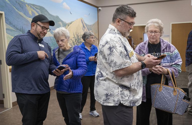 NCW Tech Alliance has first tech pop-up for seniors at Wenatchee Valley ...