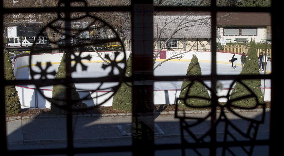 Temporary ice skating rink opens in Leavenworth | Local News ...