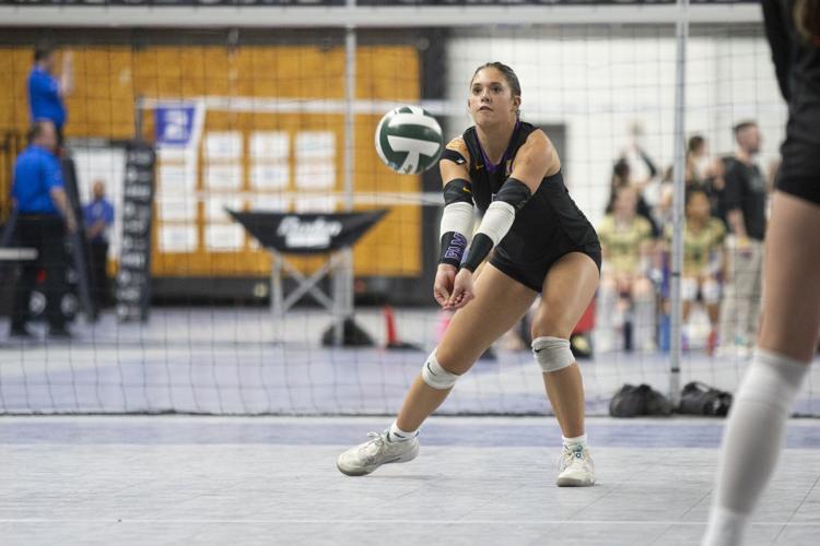 PHOTO GALLERY: Wenatchee defeats Camas (Round 2 State volleyball ...