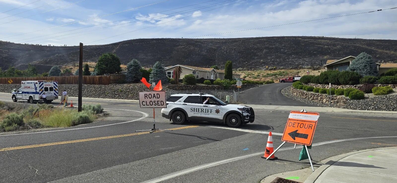 East Wenatchee fire contained, evacuations lifted | Wildfires ...