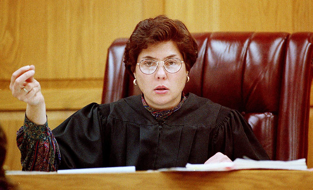 Carol Wardell, 1st woman to serve as local Superior Court judge, dies ...