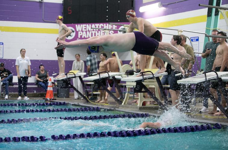 PHOTO GALLERY: Wenatchee vs. Moses Lake (boys swim) | | wenatcheeworld.com