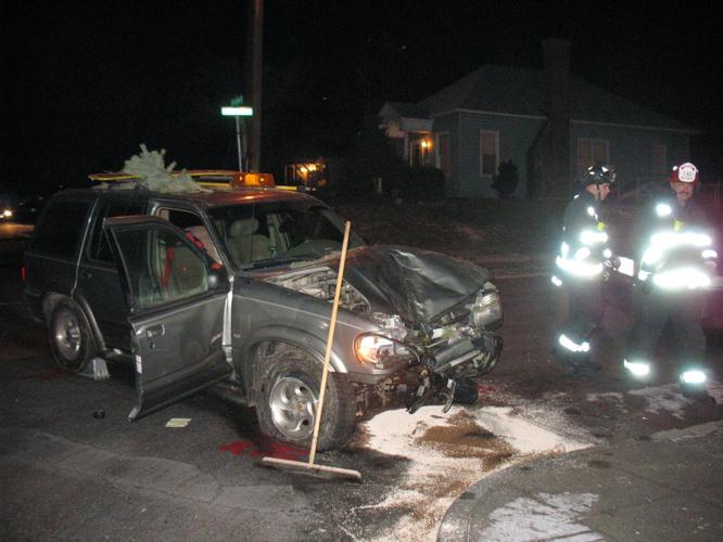 Car crashes into house in Wenatchee | Local News | wenatcheeworld.com