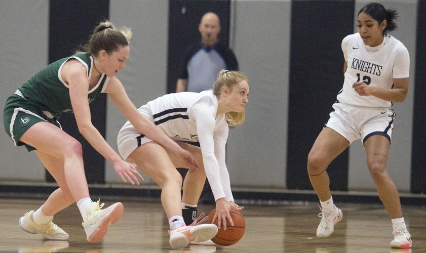 Photo gallery: WVC women win 68-61 | | wenatcheeworld.com