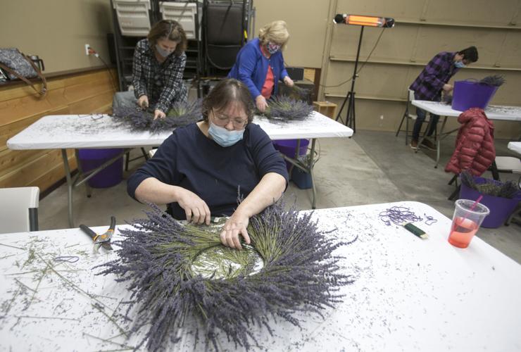 A crash course on wreath making from The Lavender Man | Local News ...