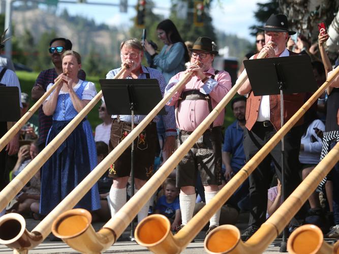 PHOTO GALLERY: Leavenworth International Alphorn Festival Concert ...