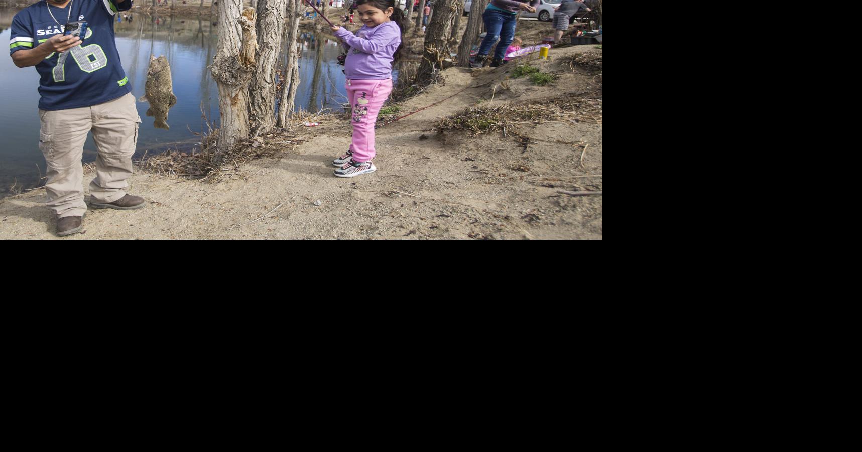 Photos: Free Fishing Day in Rock Island | Local News | wenatcheeworld.com