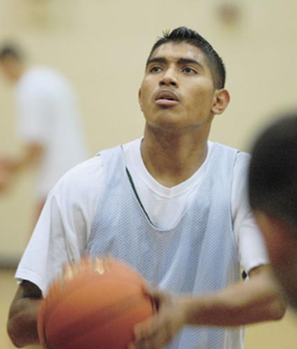 BB - Daniel Guzman | Sports | wenatcheeworld.com