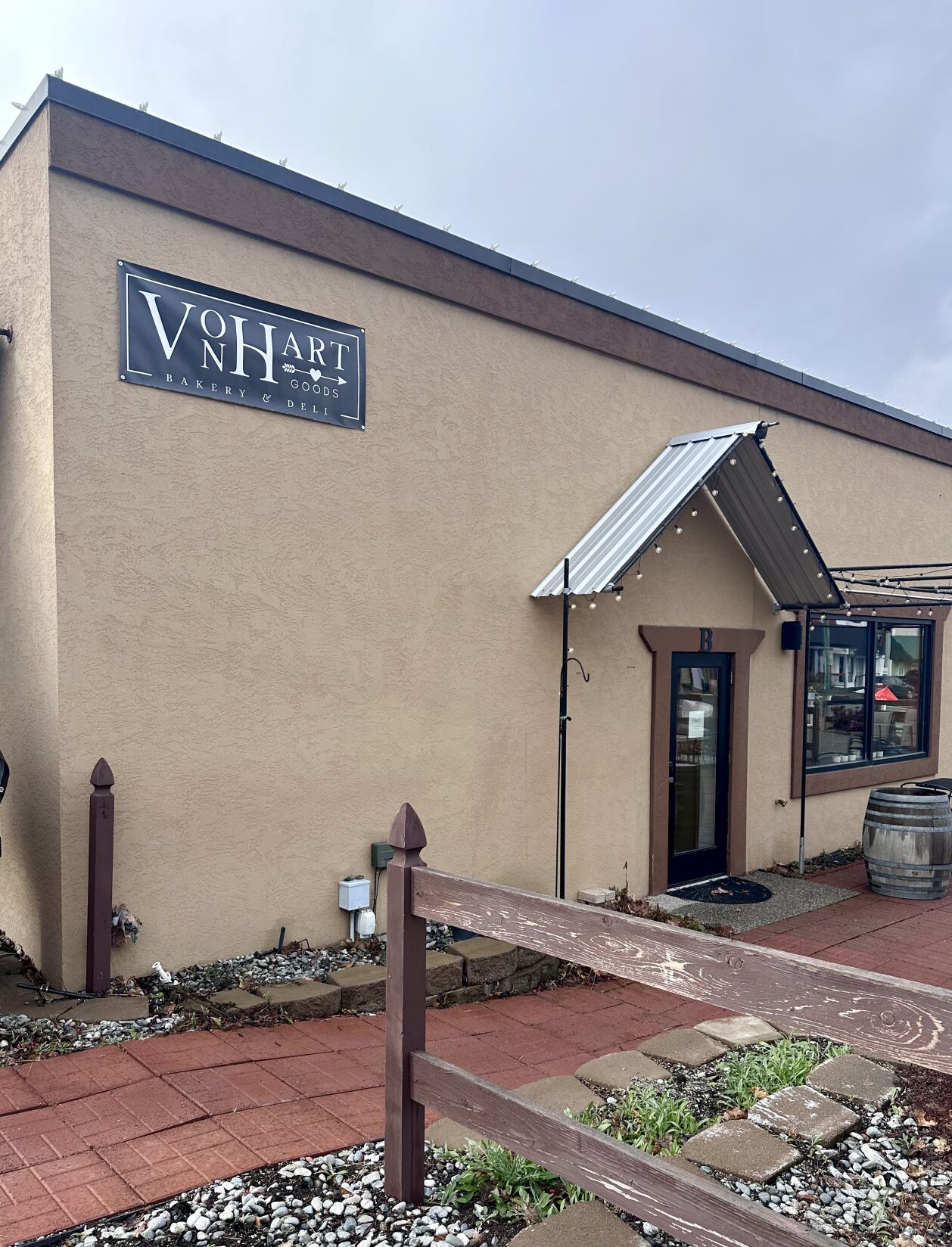 New Manson bakery, deli is on a roll | Business & Real Estate ...