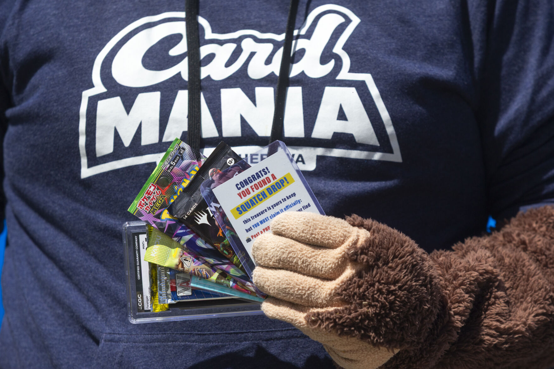 Treasure hunt across Wenatchee Valley leads to new card, collectibles ...