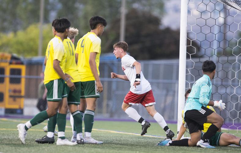 Photo gallery: Cascade soccer defeats Quincy 4-3 to win district ...