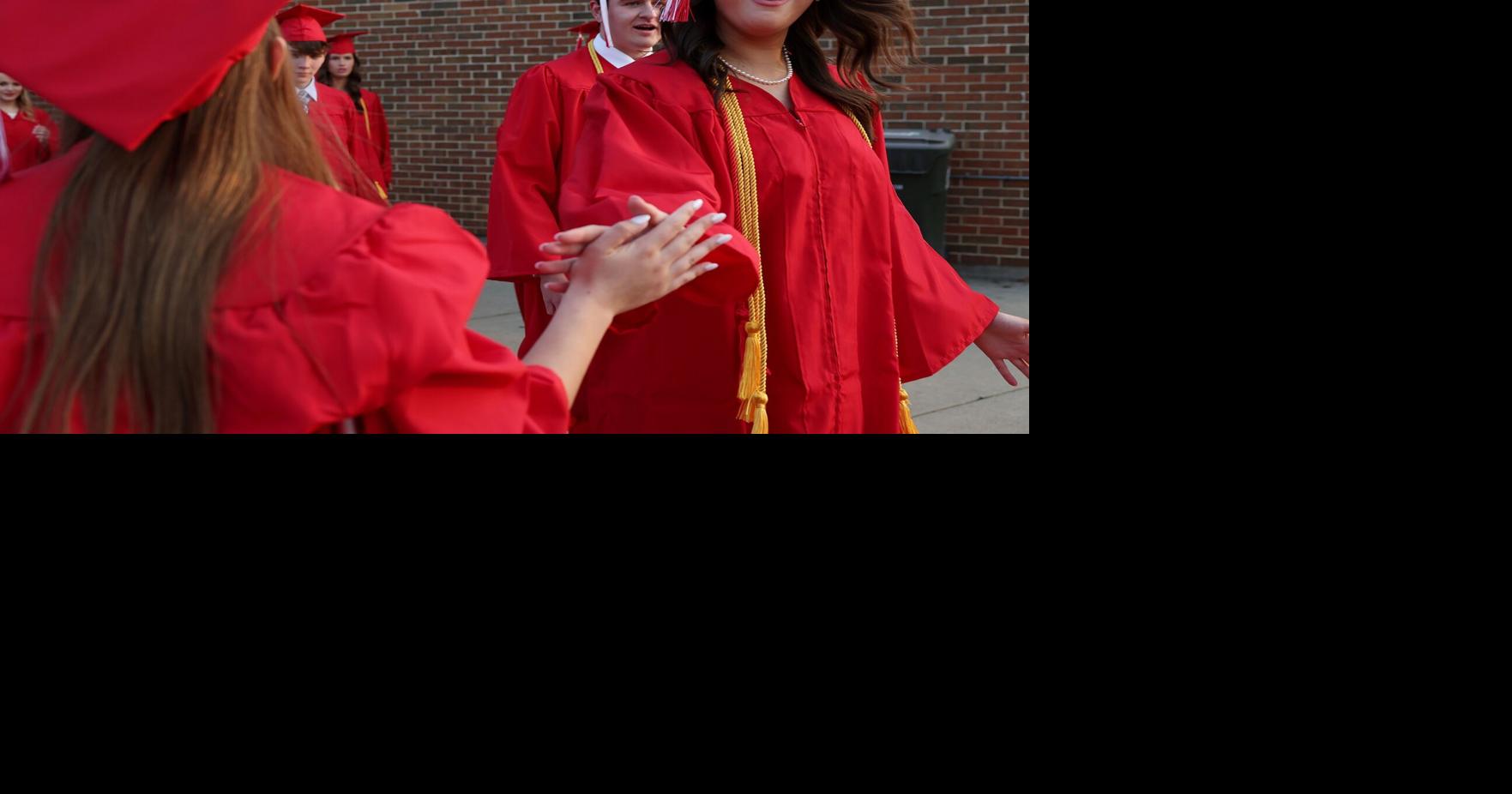 'Class of COVID': For this year's graduating seniors, the pandemic ...